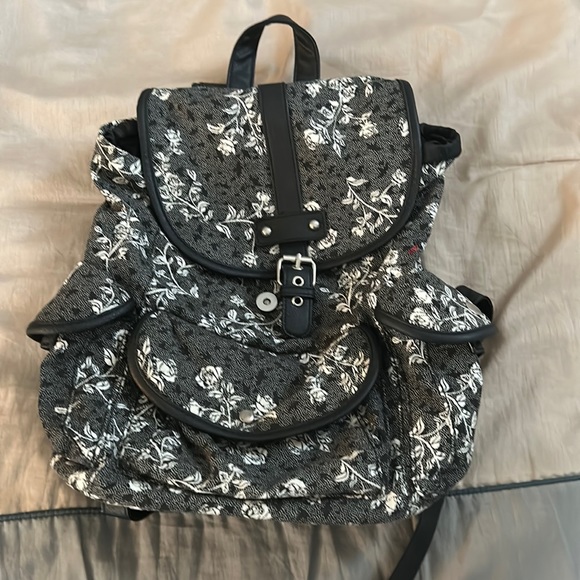 Candie's | Bags | Candies Floral Backpack | Poshmark